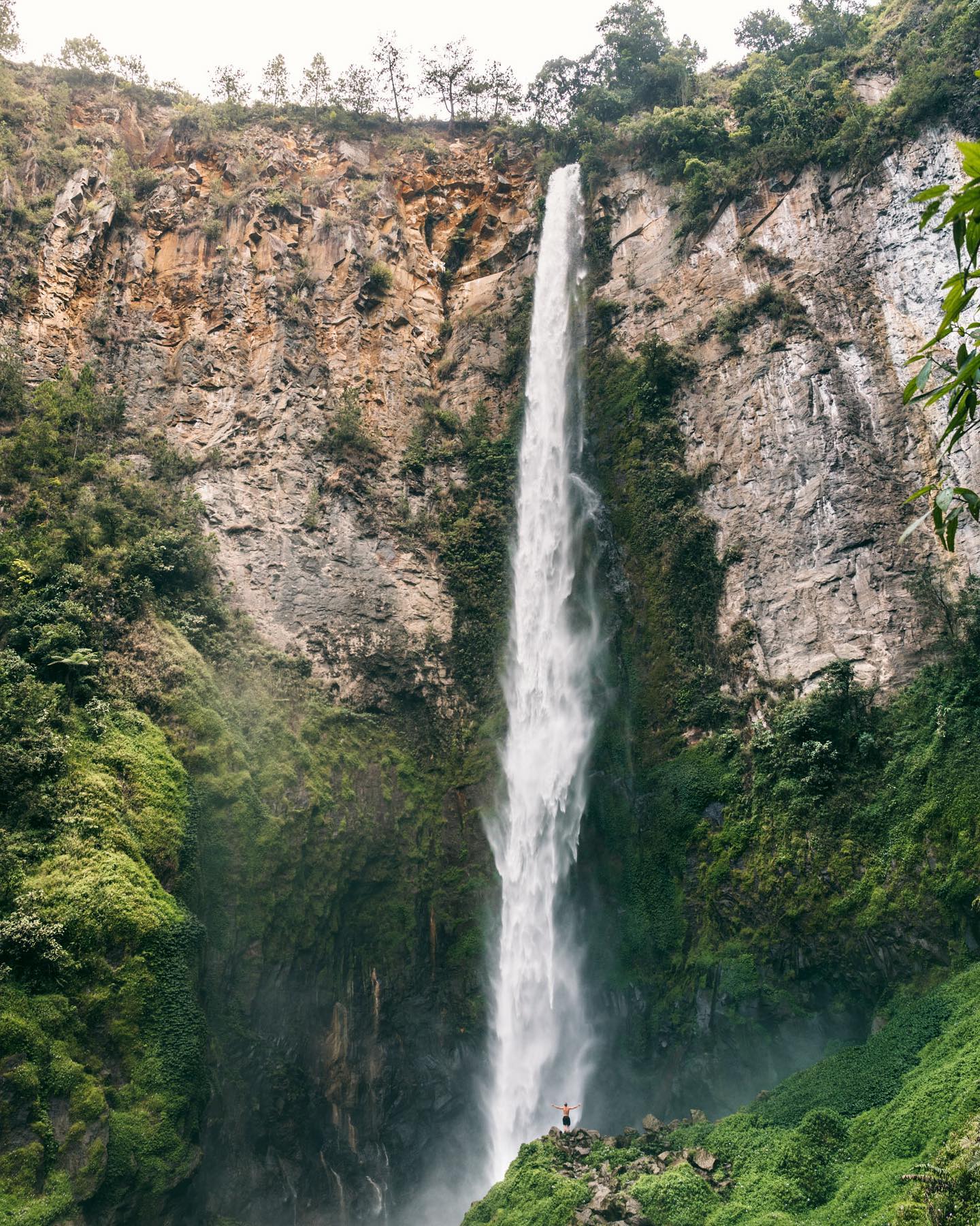 Sipiso Piso – Alexander Kinnunen